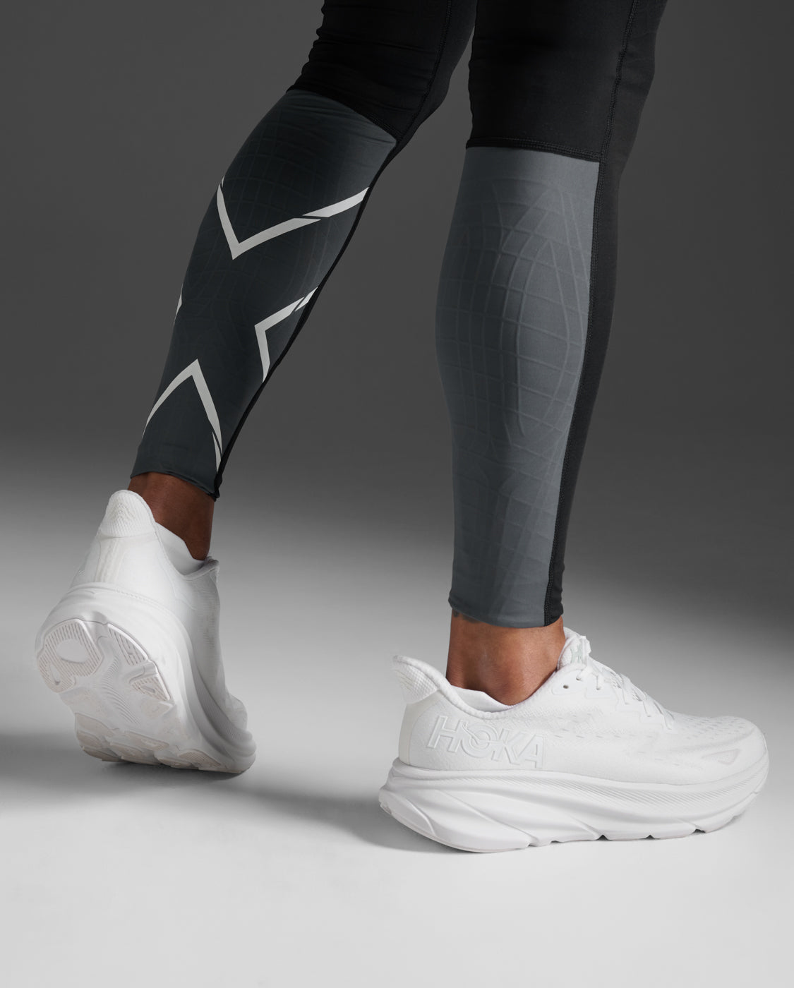 Light Speed React Compression Tights – 2XU