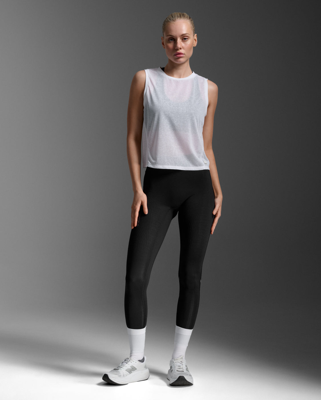 ReLight Crop Tank – 2XU